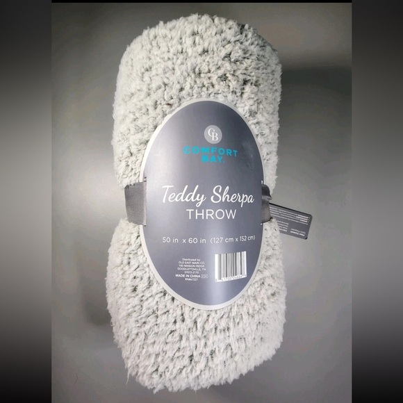 Comfort Bay | Bedding | Comfort Bay Gray Teddy Sherpa 5x60 | Poshmark
